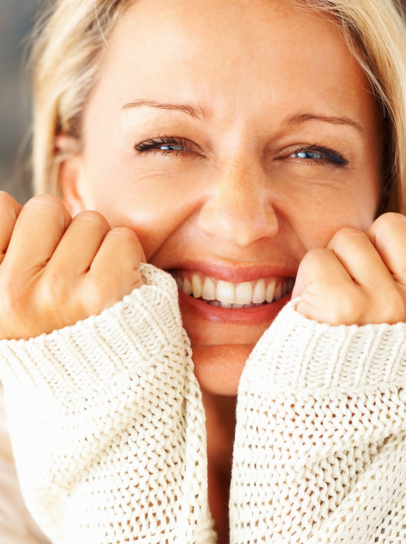 How To Look Younger Than Your Age - 14 Best Tips - The Velvet Beauty