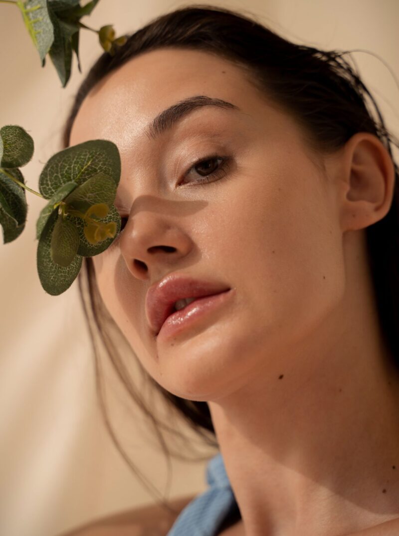 How To Get Pretty Naturally (11 Beauty Tips That Work) - The Velvet Beauty
