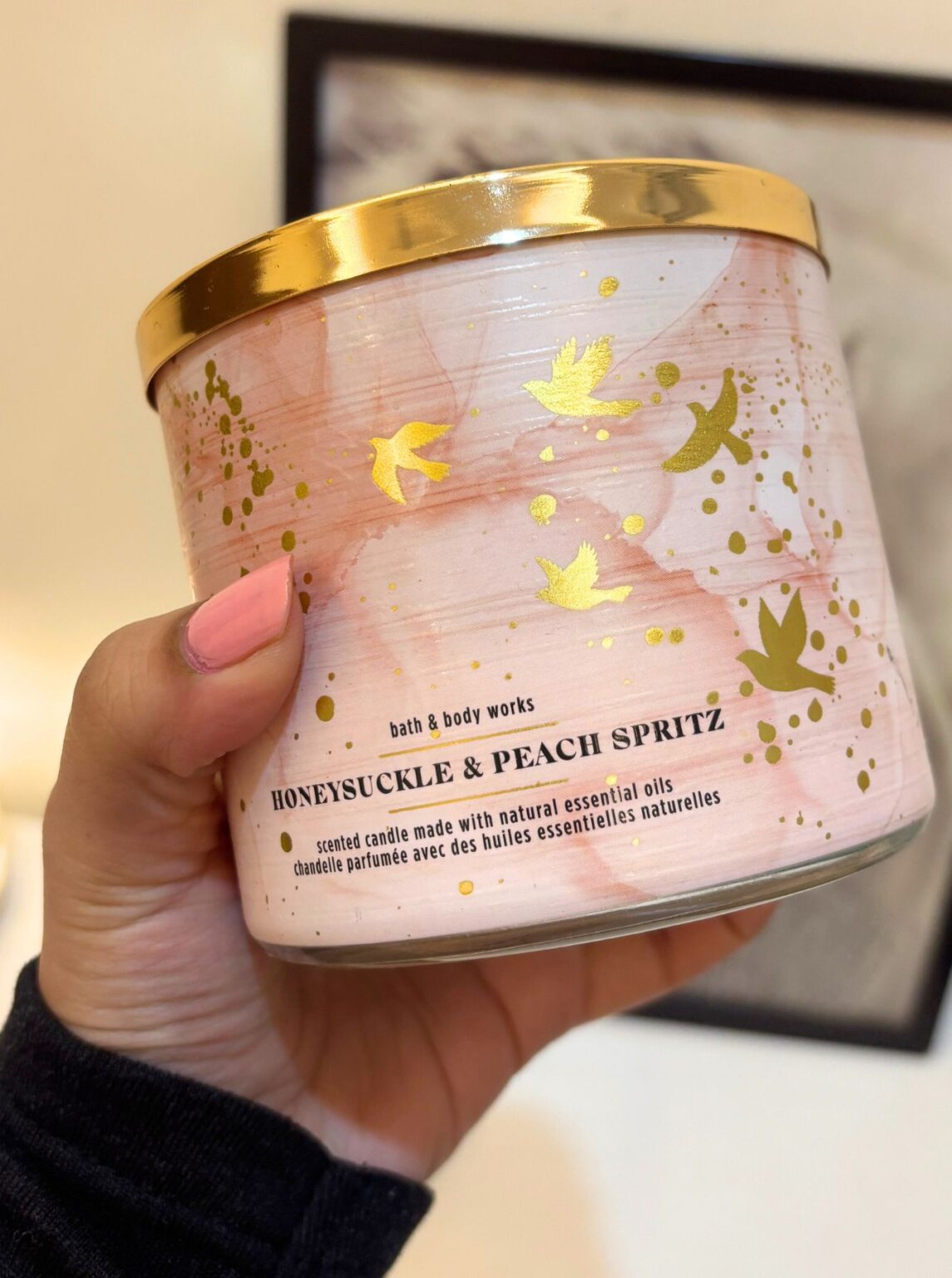 How To Smell Good All Day (15 Wonderful Secrets)