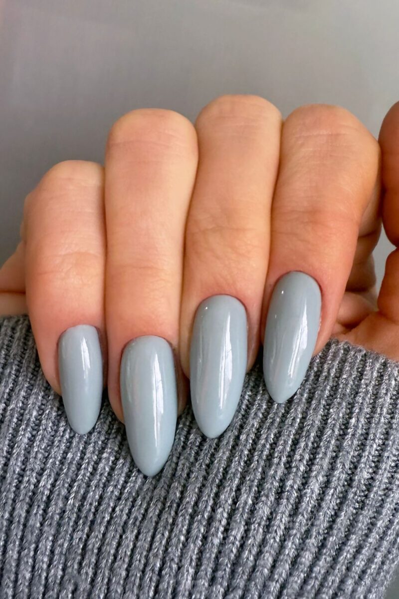 35 Stunning Winter Nails to Slay the Cold Season Look - The Velvet Beauty